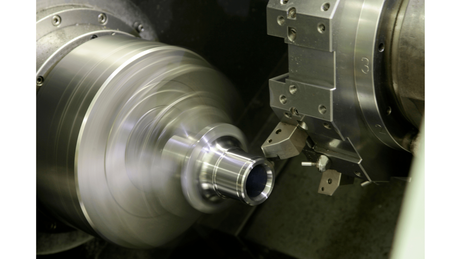 Leasing maszyn do obróbki metalu: tokarki, frezarki i in. | Leason.pl